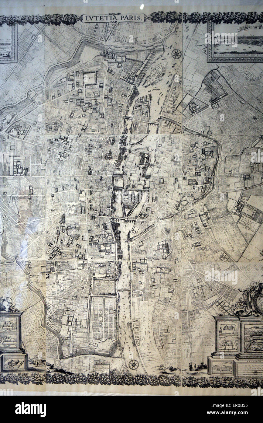 Old map of paris hi-res stock photography and images - Alamy