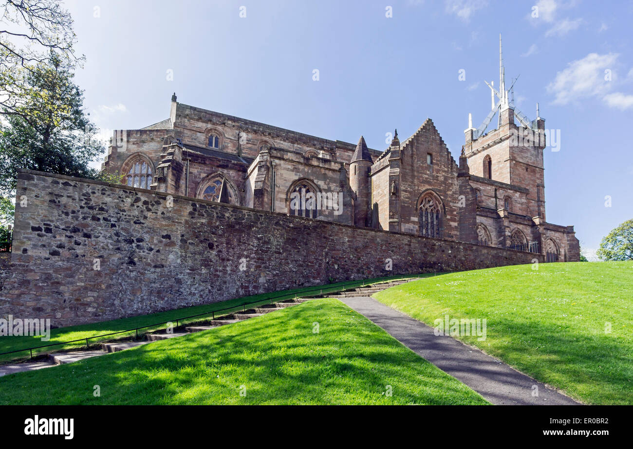 St. Michaels Church east view In Linlithgow West Lothian Scotland Stock ...