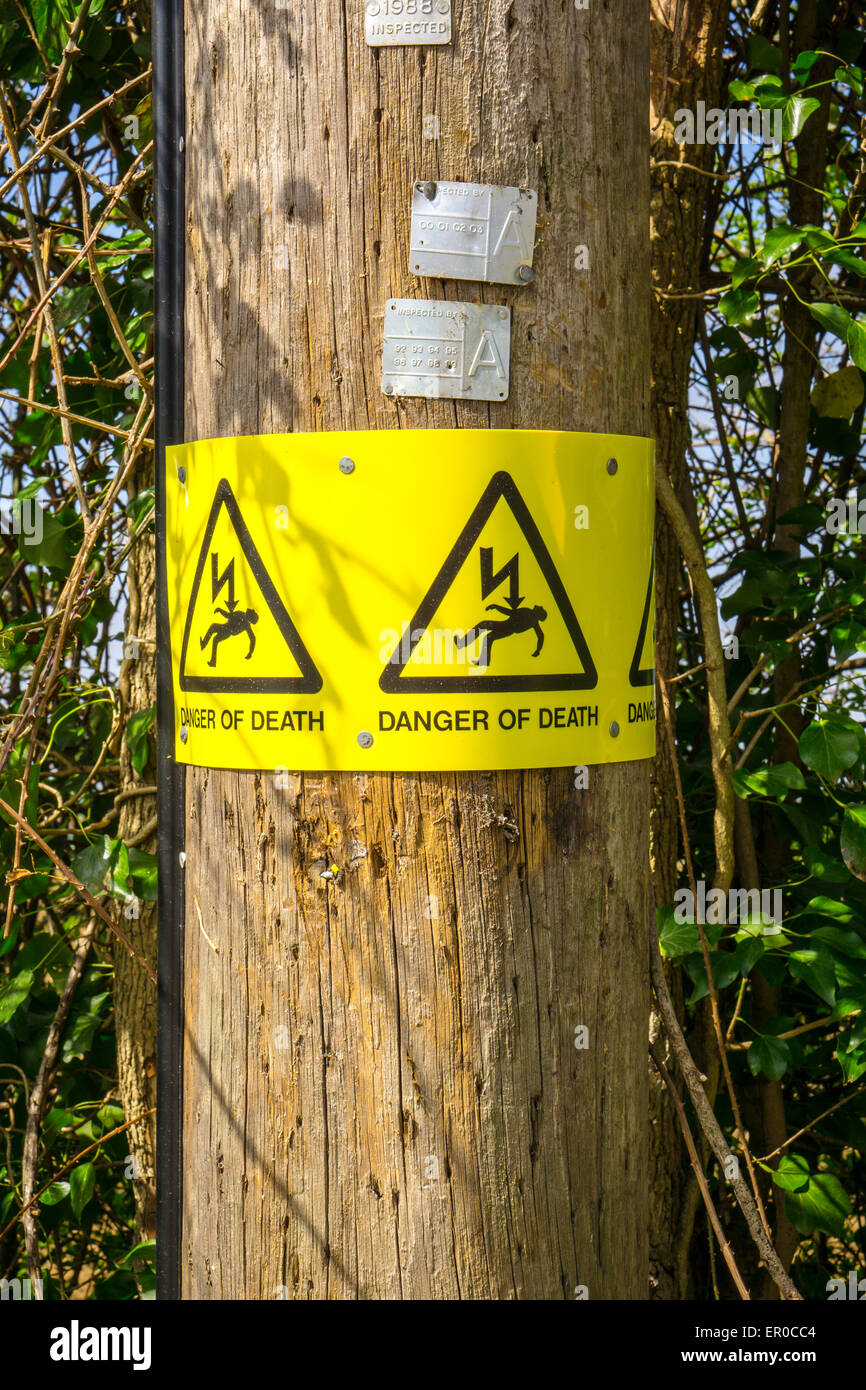 Electricity pole with warning sign 'Danger of Death' Stock Photo - Alamy