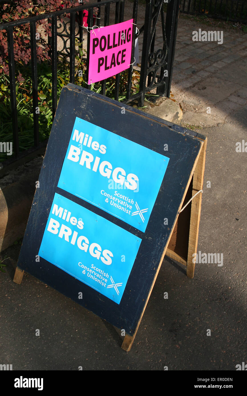 Polling scotland hi-res stock photography and images - Alamy