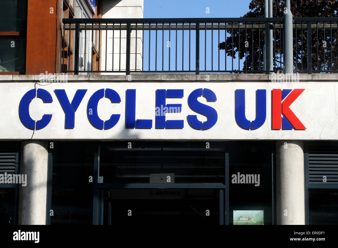 Uk cycles hi-res stock photography and images - Alamy