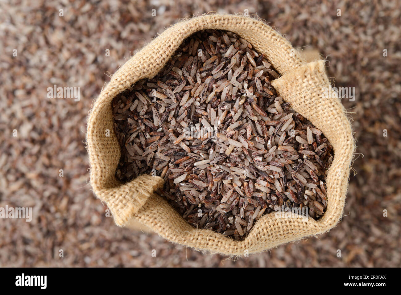 brown rice in sack bag Stock Photo - Alamy