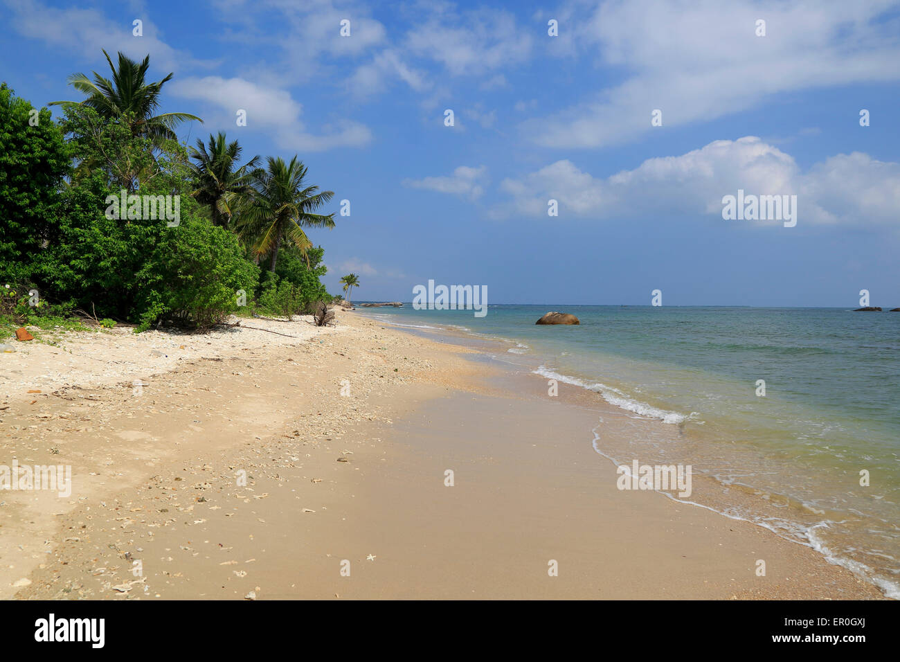Pasikudah bay hi-res stock photography and images - Alamy