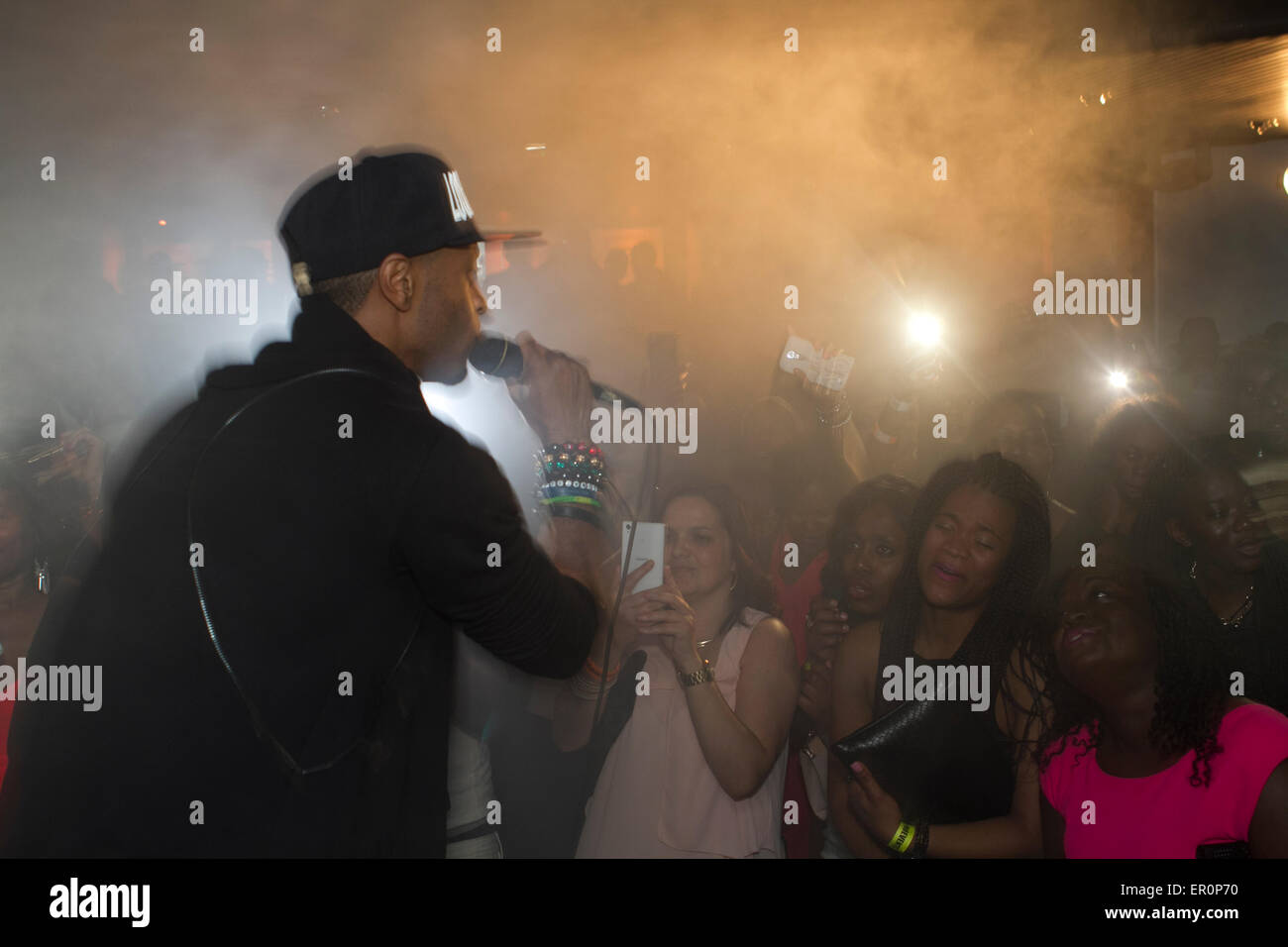Loony Johnson kizomba singer performing in Manchester surrounded by ...