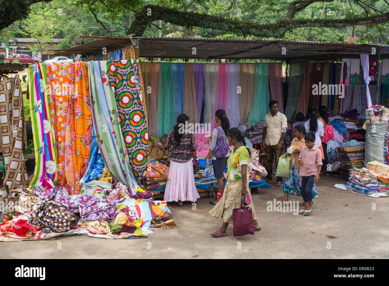 Sri Lanka. Countryside textile street vendor Stock Photo - Alamy