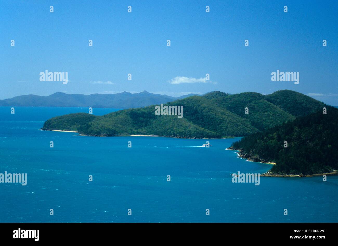 Australia, Queensland, Whitsunday islands, Cid island (aerial view ...