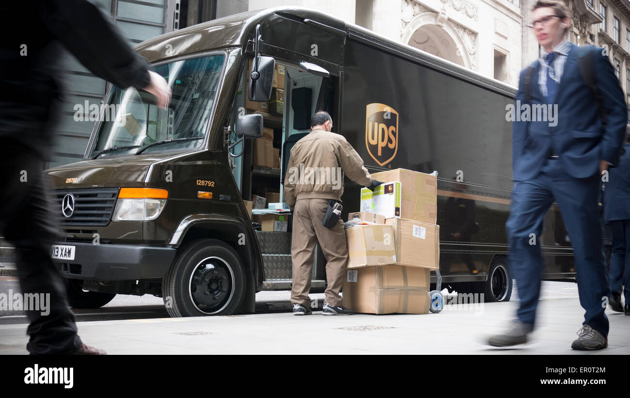 UPS Van Central London, United Parcel Service Stock Photo - Alamy