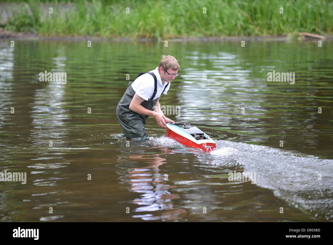 Victoria Park, London, UK. 24th May, 2015. Victoria Park, London, UK ...