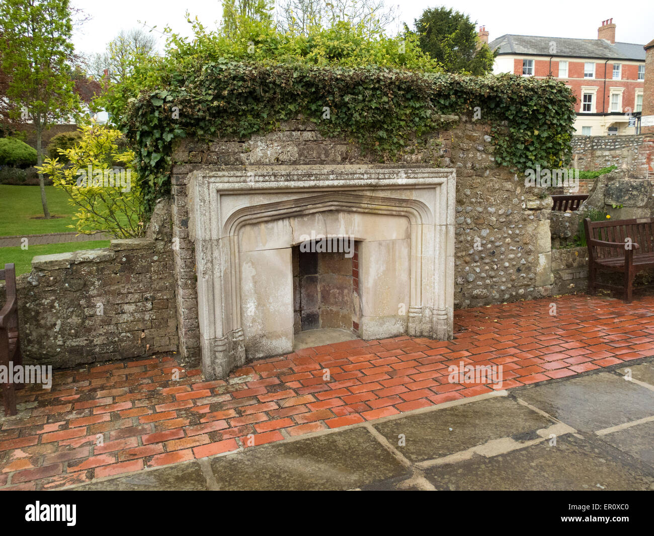 Manor barn bexhill hi-res stock photography and images - Alamy