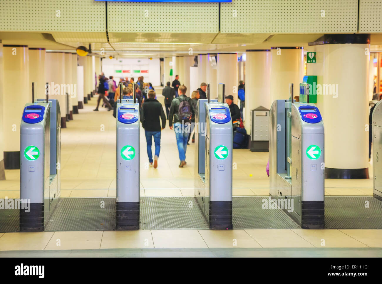 Ticket barrier hi-res stock photography and images - Alamy