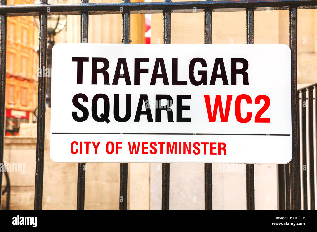 London attraction sign hi-res stock photography and images - Alamy