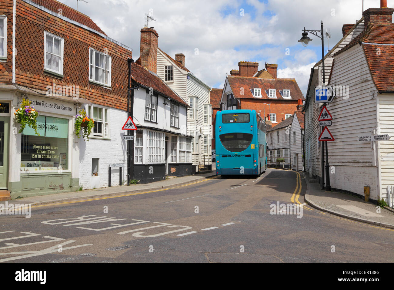 Kent bus hi-res stock photography and images - Alamy