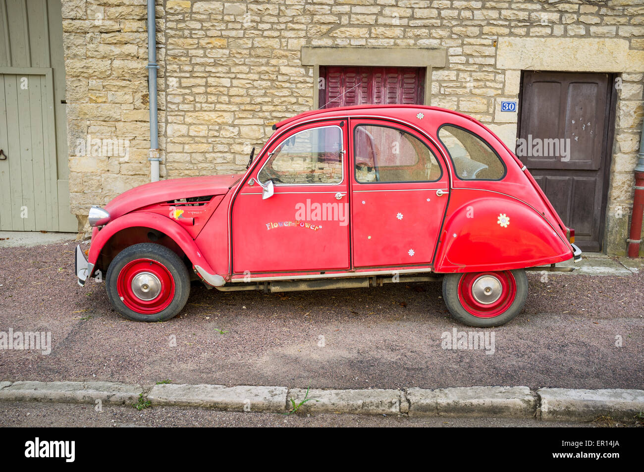 Vintage red citroën 2cv hi-res stock photography and images - Alamy