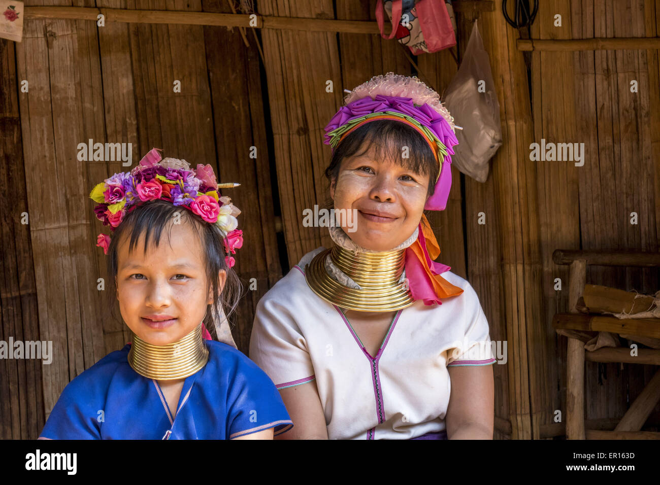 Thailand, Long Neck Woman and Child Stock Photo - Alamy