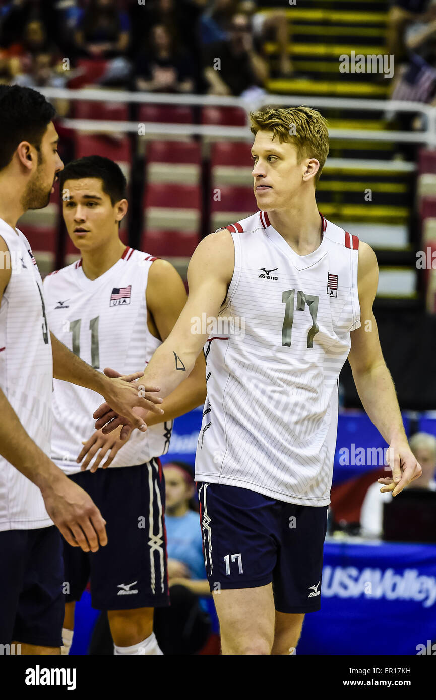 Detroit, Michigan, USA. 24th May, 2015. Maxwell Holt # 17 (USA) returns ...