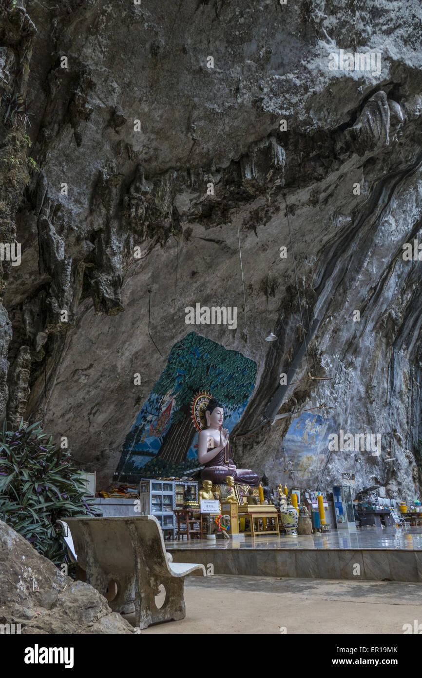 Tiger Cave Temple, Krabi, Thailand Stock Photo - Alamy