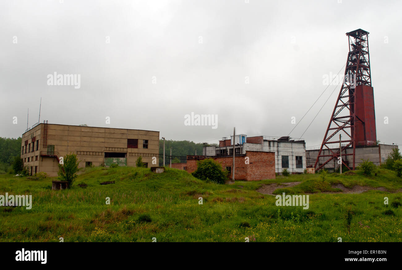 abandoned old mine. Close up Stock Photo - Alamy