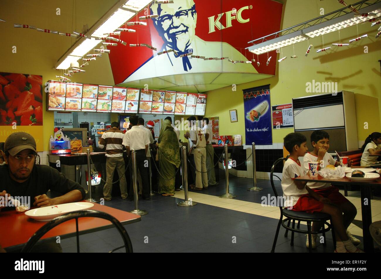 Kandy, Sri Lanka: KFC fast-food Stock Photo - Alamy