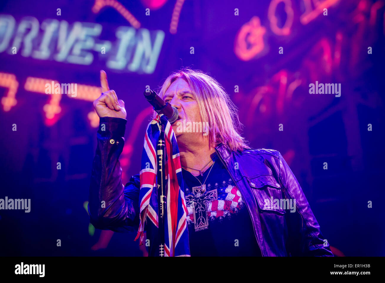 Def leppard singer joe elliott hi-res stock photography and images - Alamy