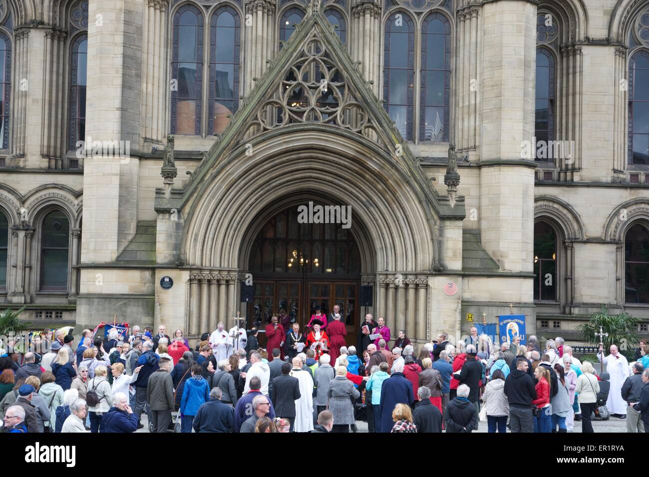 Walk through cathedral square hi-res stock photography and images - Alamy