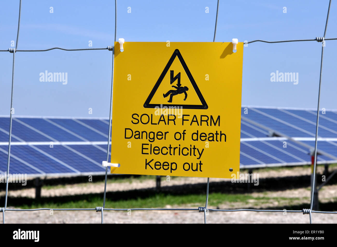 Danger warning hi-res stock photography and images - Alamy