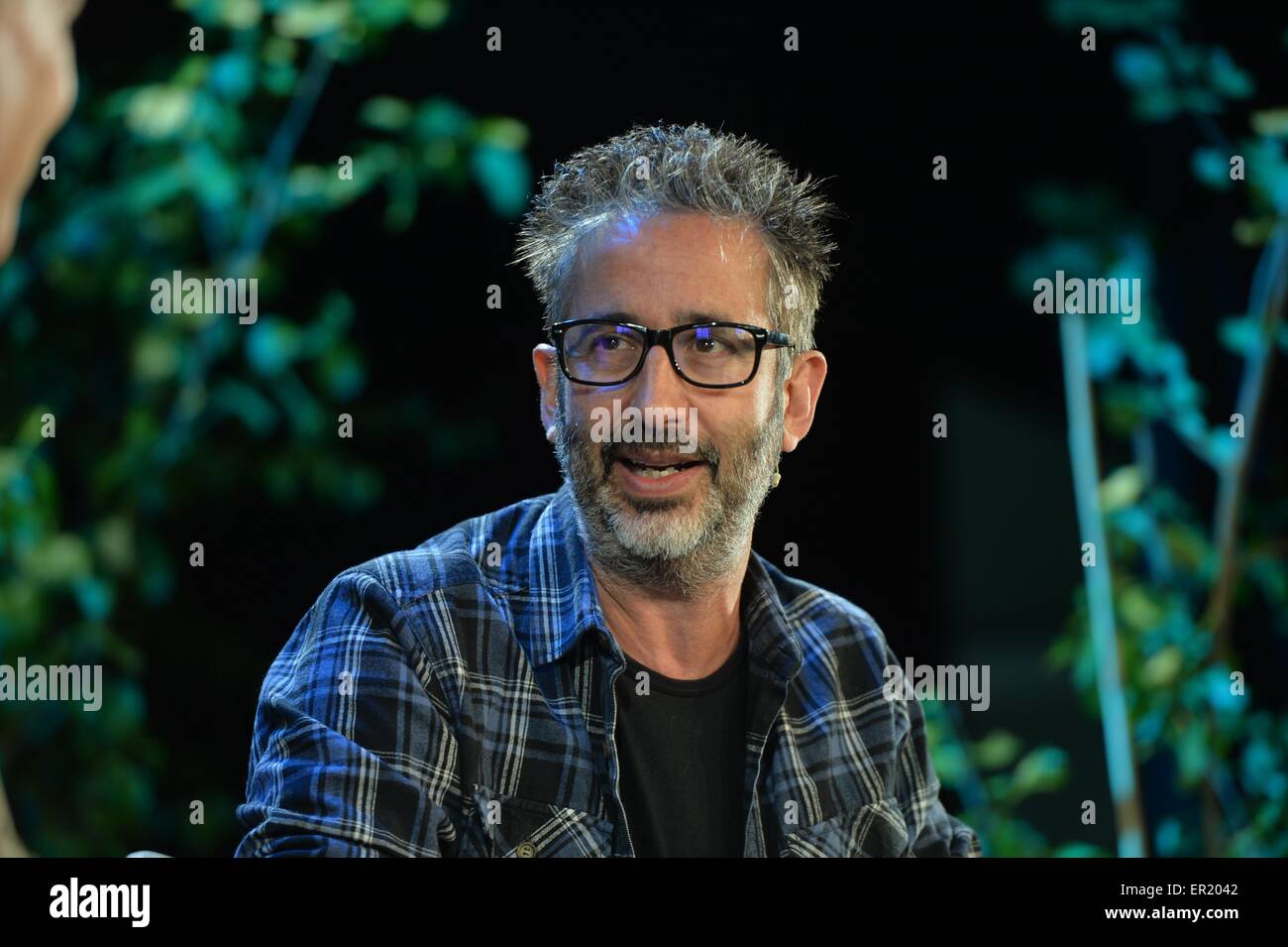 David baddiel hi-res stock photography and images - Alamy