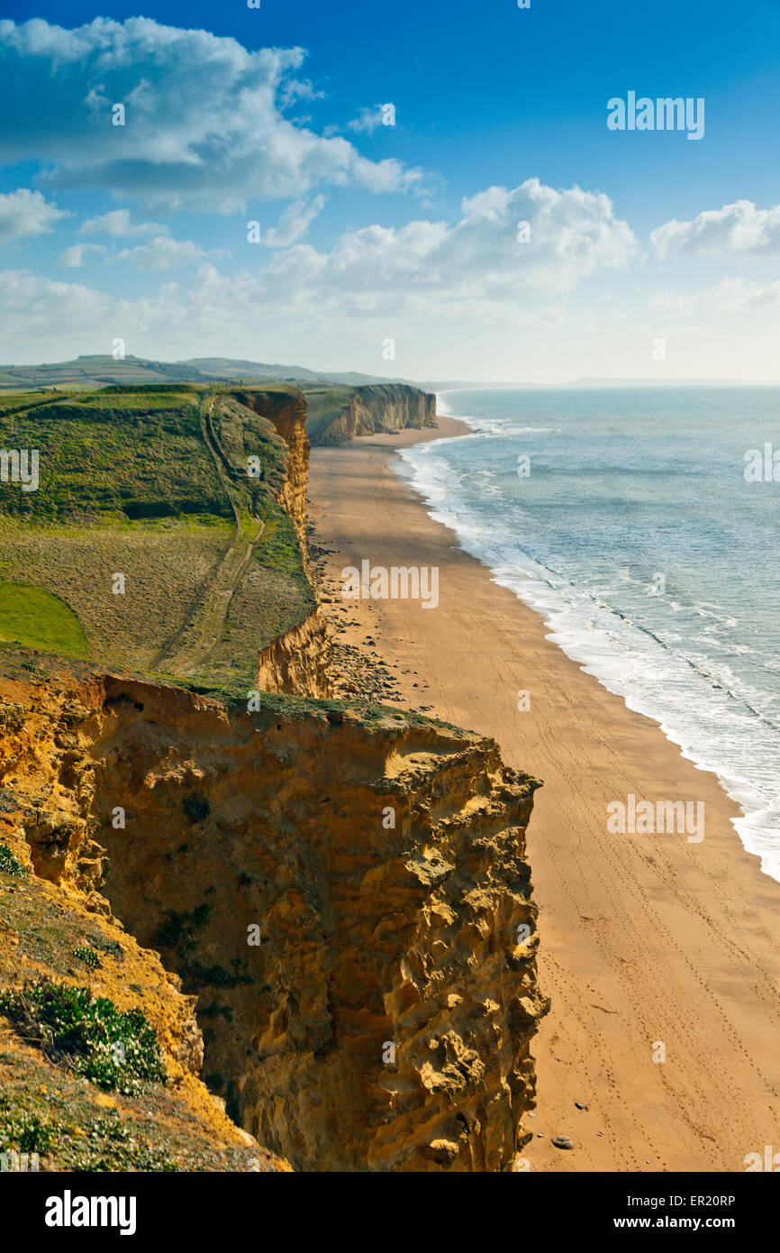 Britain vertical coast drama hi-res stock photography and images - Alamy