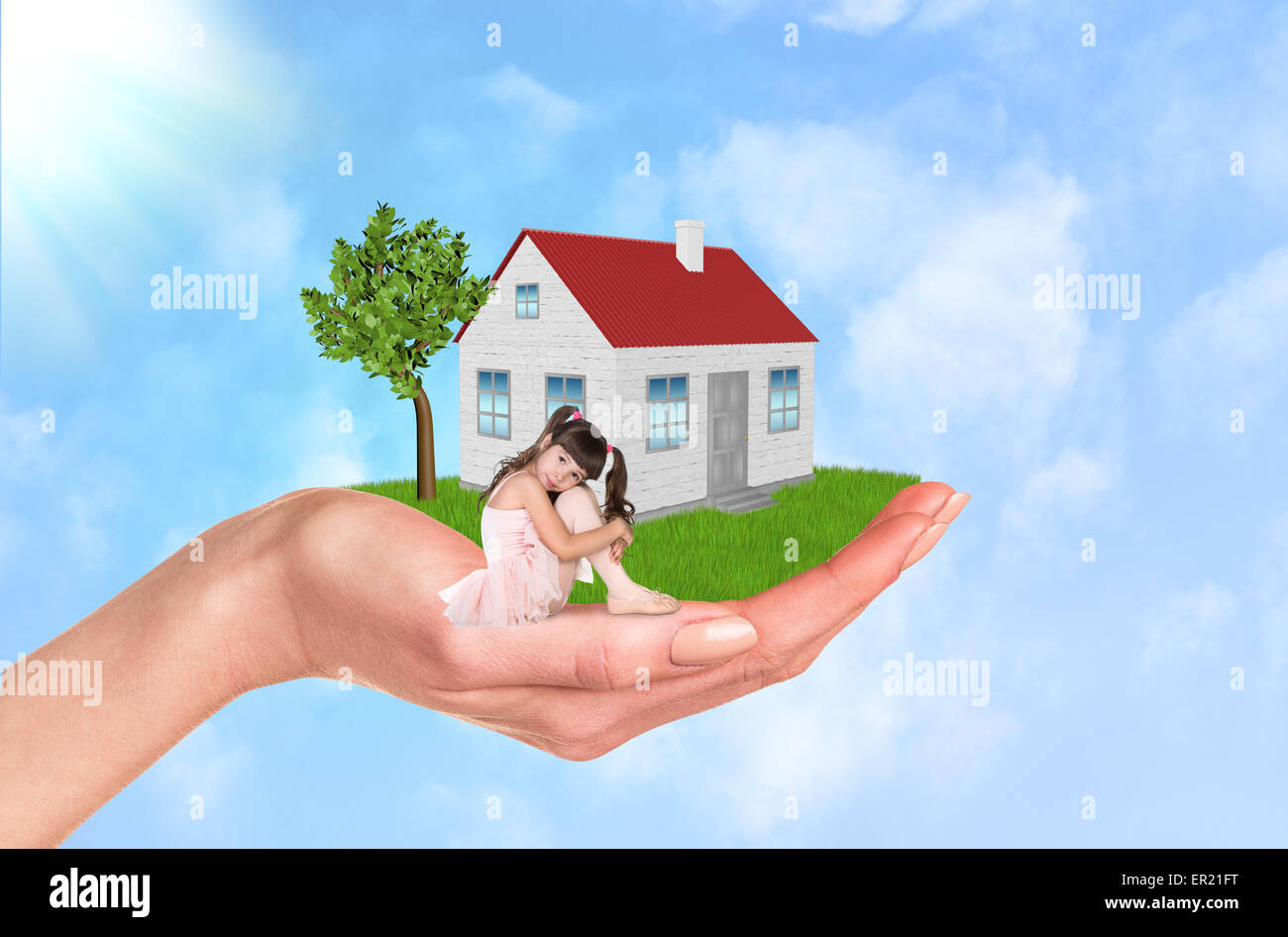 Hand holding house Stock Photo - Alamy