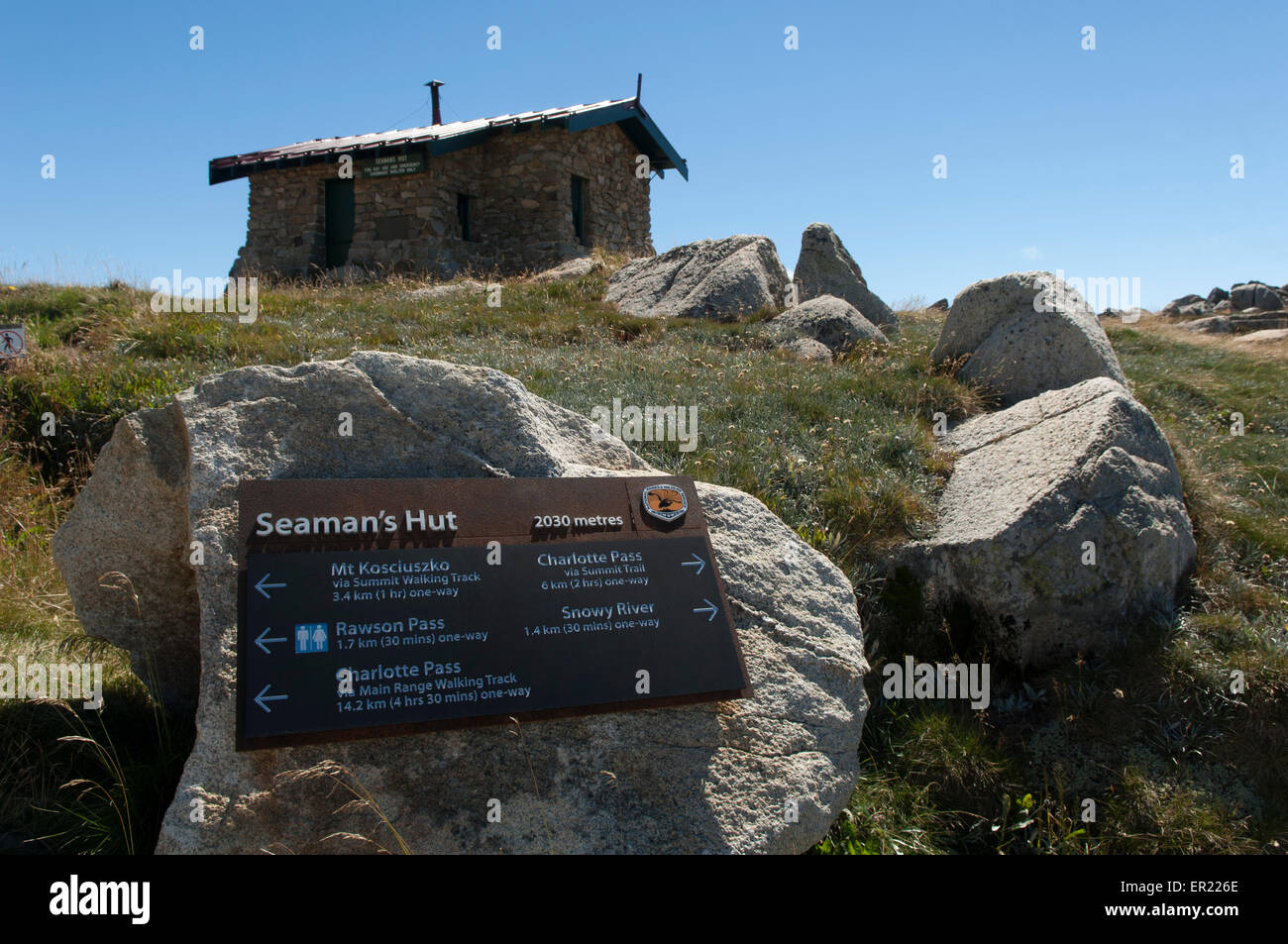 Alpine refuge hut, Mount Koscuisko, Australia Stock Photo - Alamy