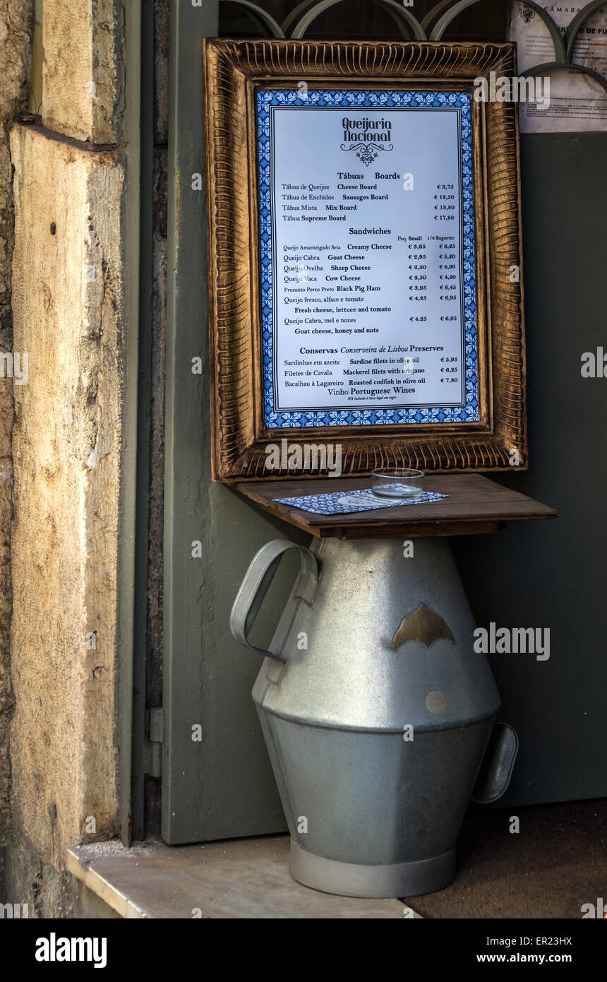 Menu board outside cafe hi-res stock photography and images - Alamy