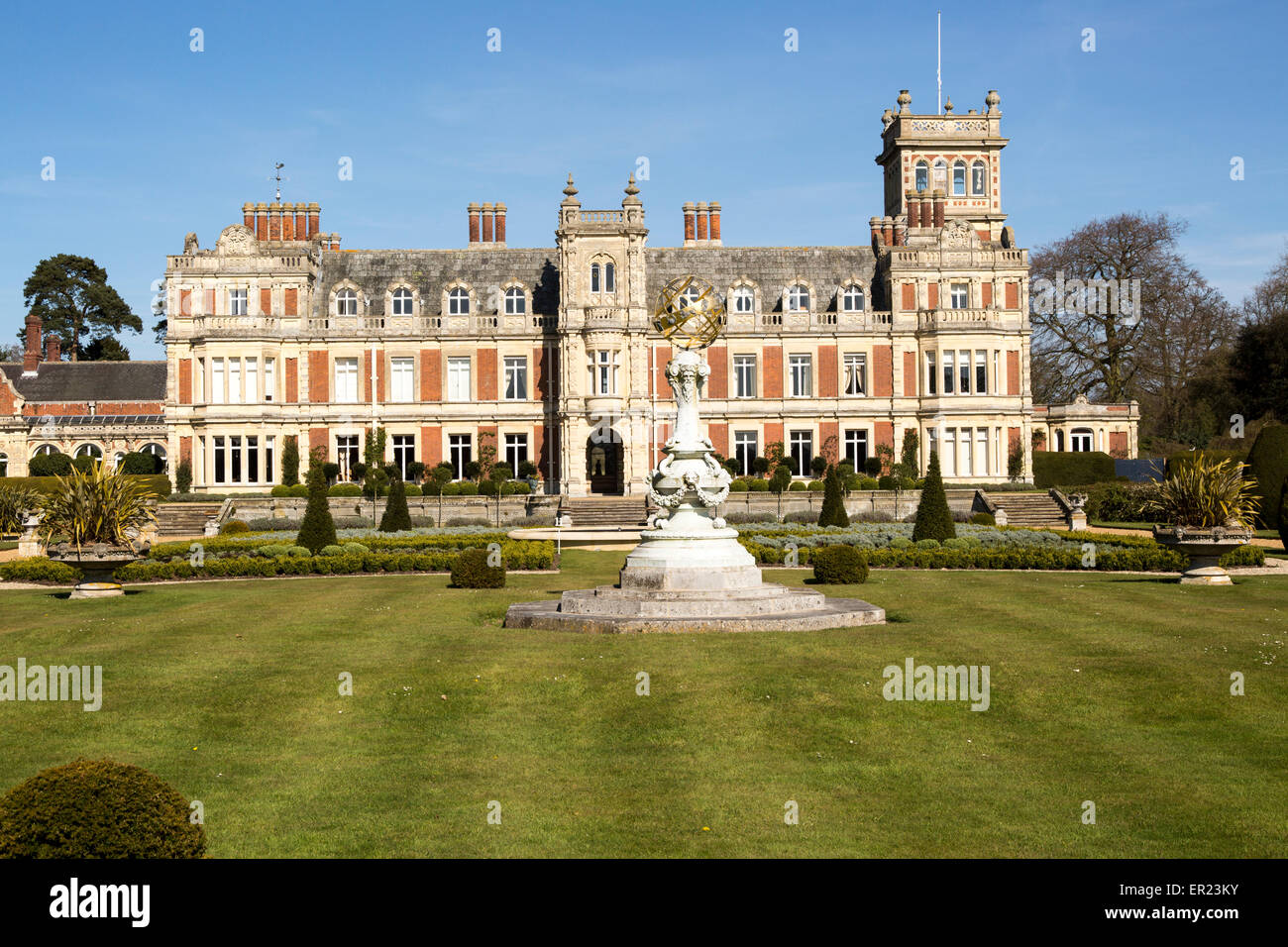 Somerleyton hall suffolk england uk hi-res stock photography and images ...