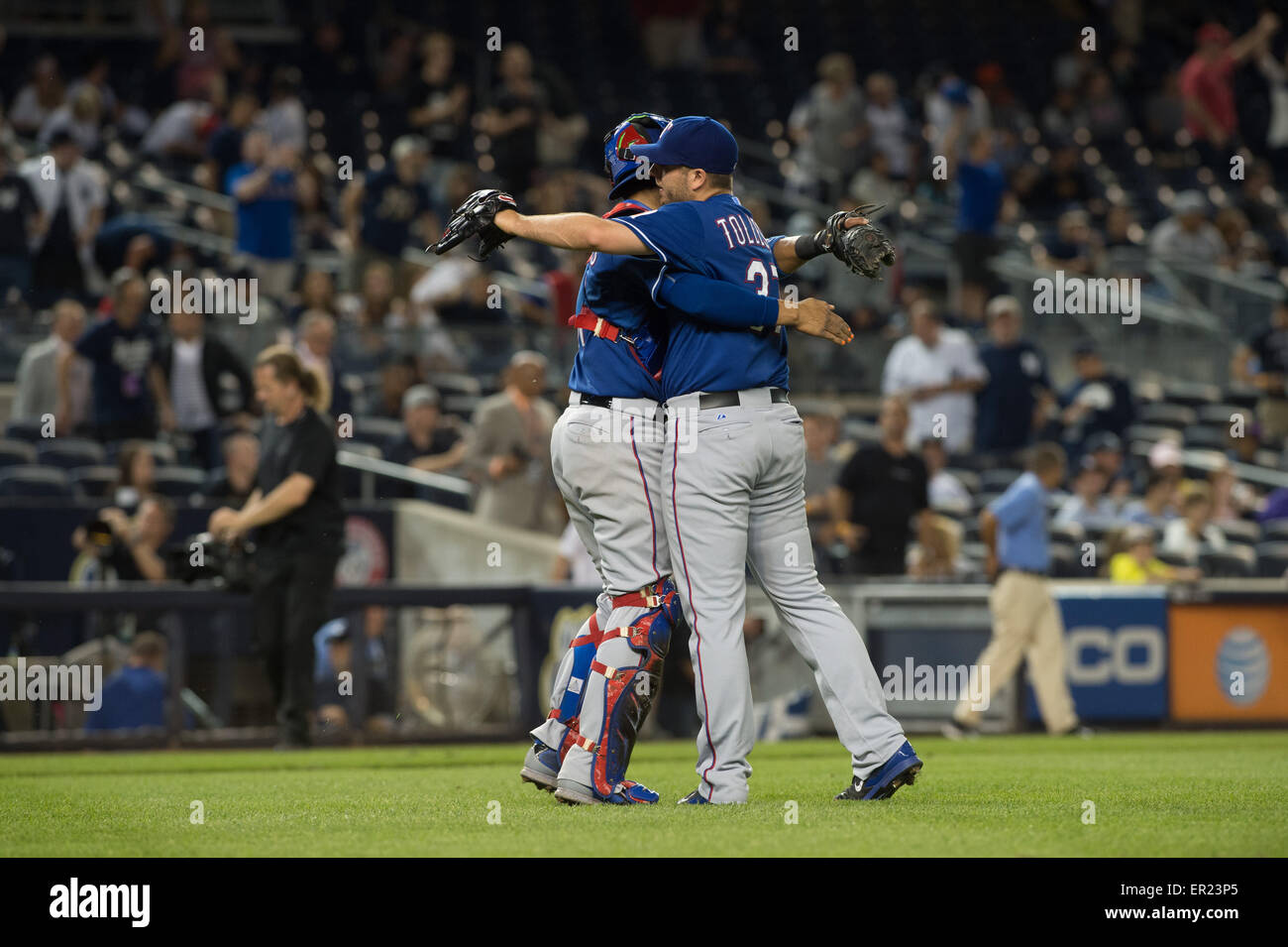 Bronx, New York, USA. 24th May, 2015. Rangers' catcher ROBINSON ...