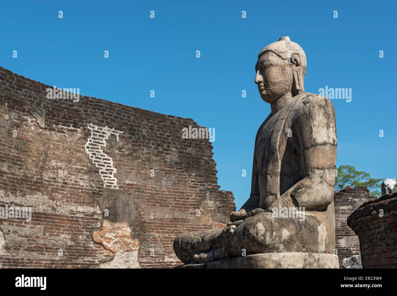 Buddha Statue, Vatadage - Circular Relic House, Sacred Quadrangle ...