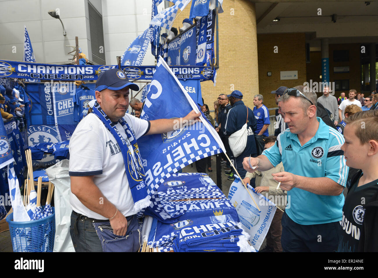 Chelsea team champions league winners hi-res stock photography and ...