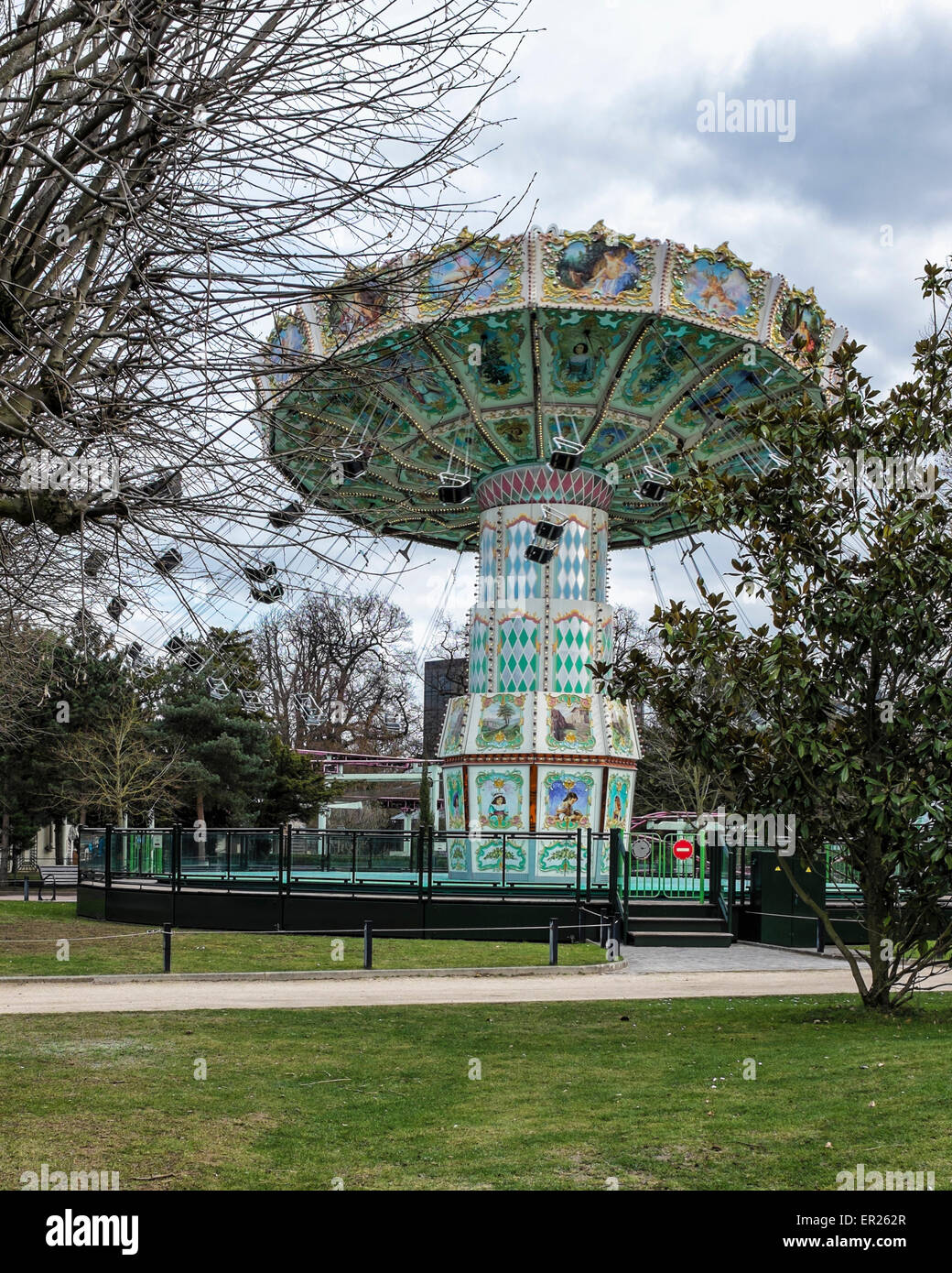 Traditional funfair ride, carousel with swings, Jardin d'Acclimatation ...