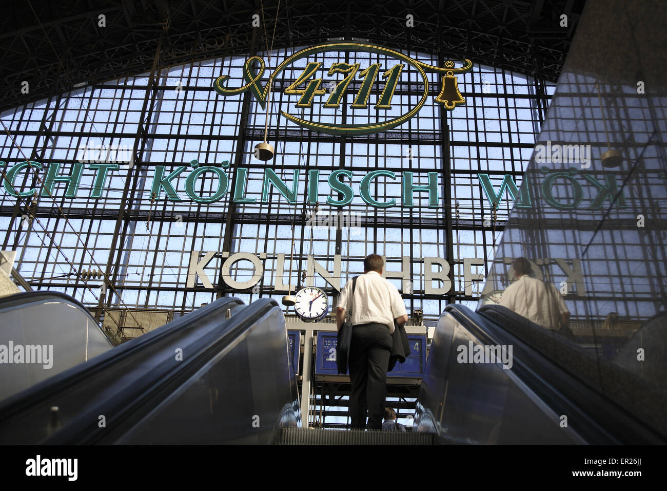 DEU, Germany, Cologne, the main station, escalator to the platform. DEU ...