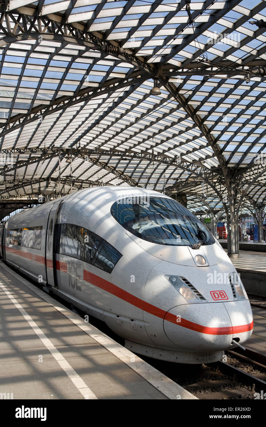 Europe, Germany, Cologne, high-speed train ICE at the main station ...