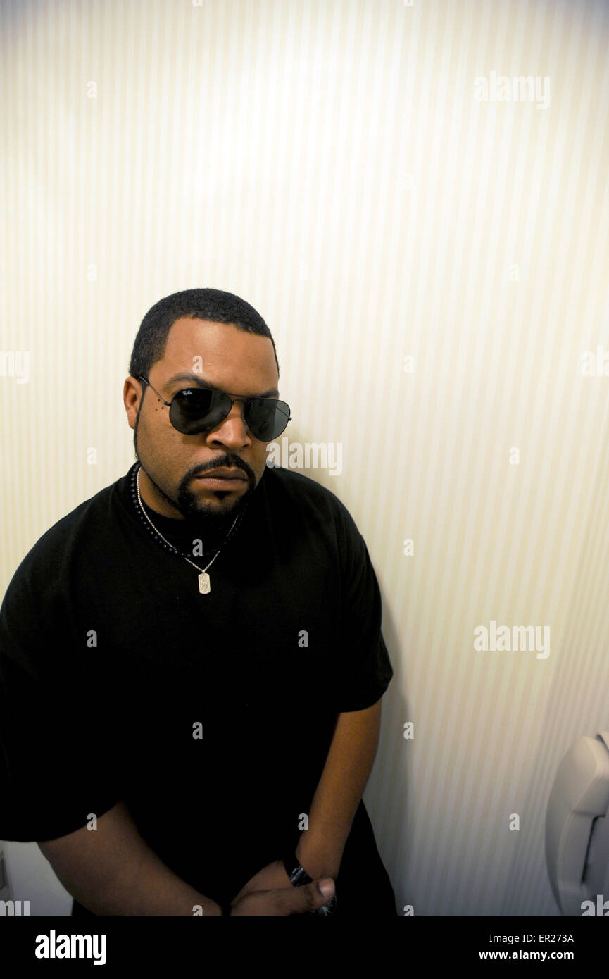 Philadelphia, Pennsylvania, USA. 8th Aug, 2008. Rapper and actor Ice ...