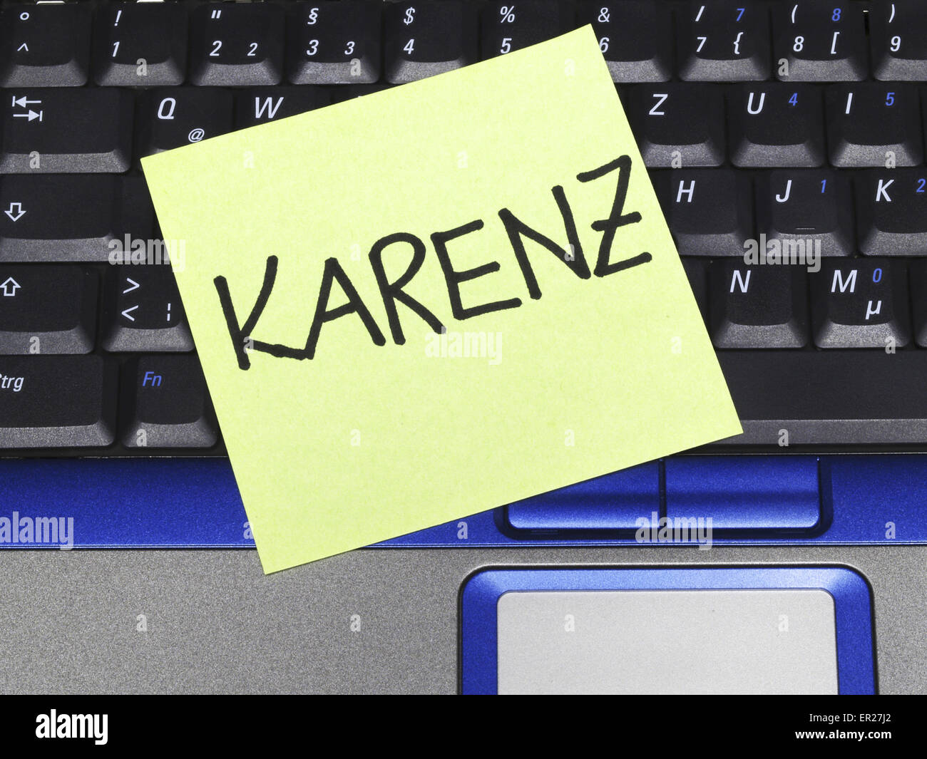 Memo note on notebook, maternity leave Stock Photo - Alamy