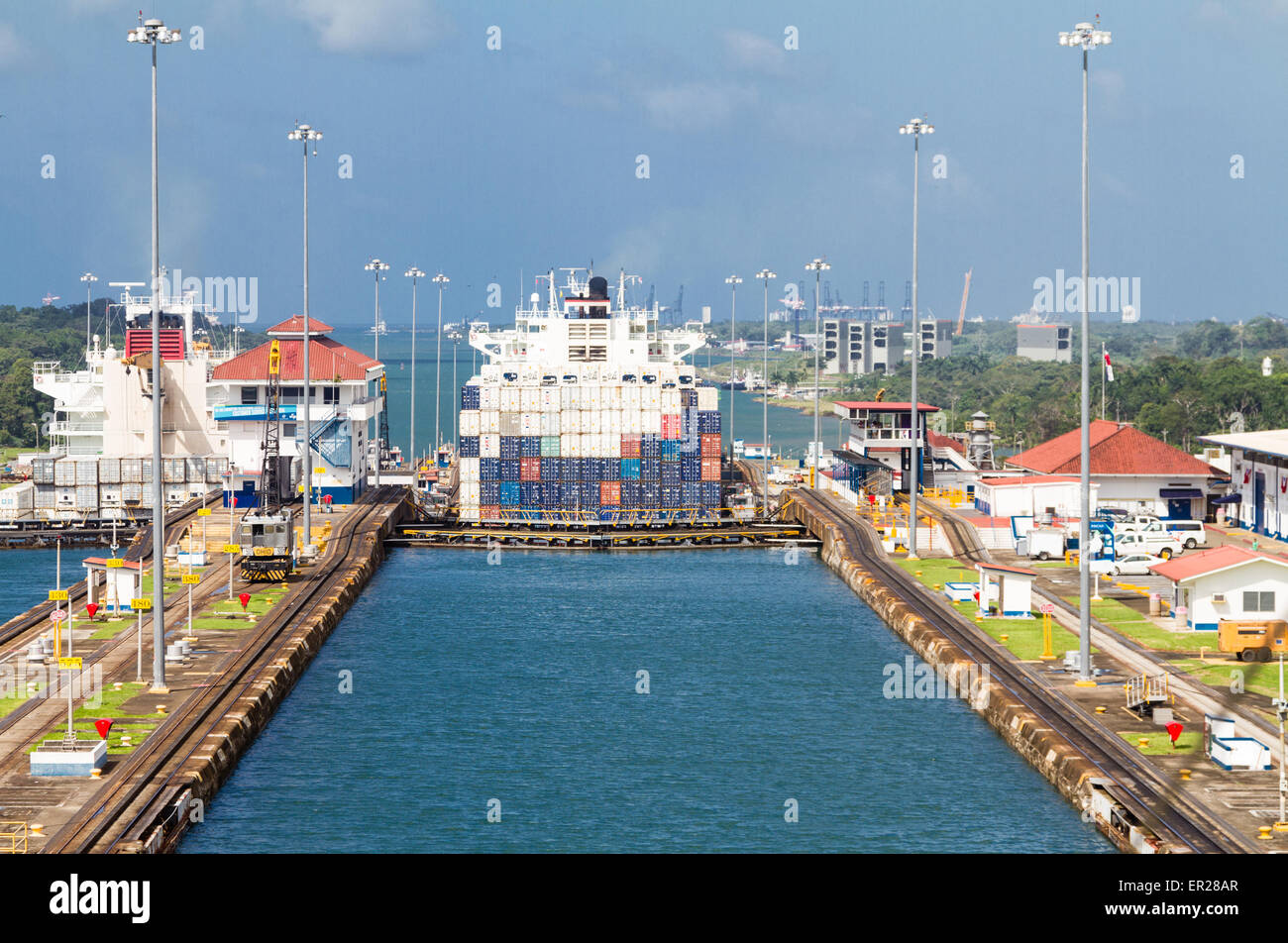 A ship going through Gatun Locks, Panama Canal Stock Photo - Alamy