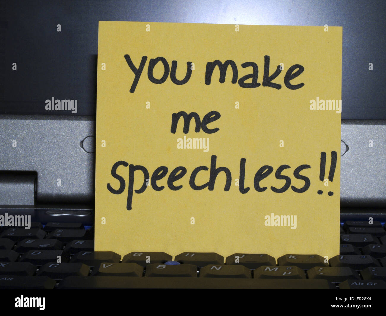 Memo note on notebook, you make me speechless Stock Photo - Alamy