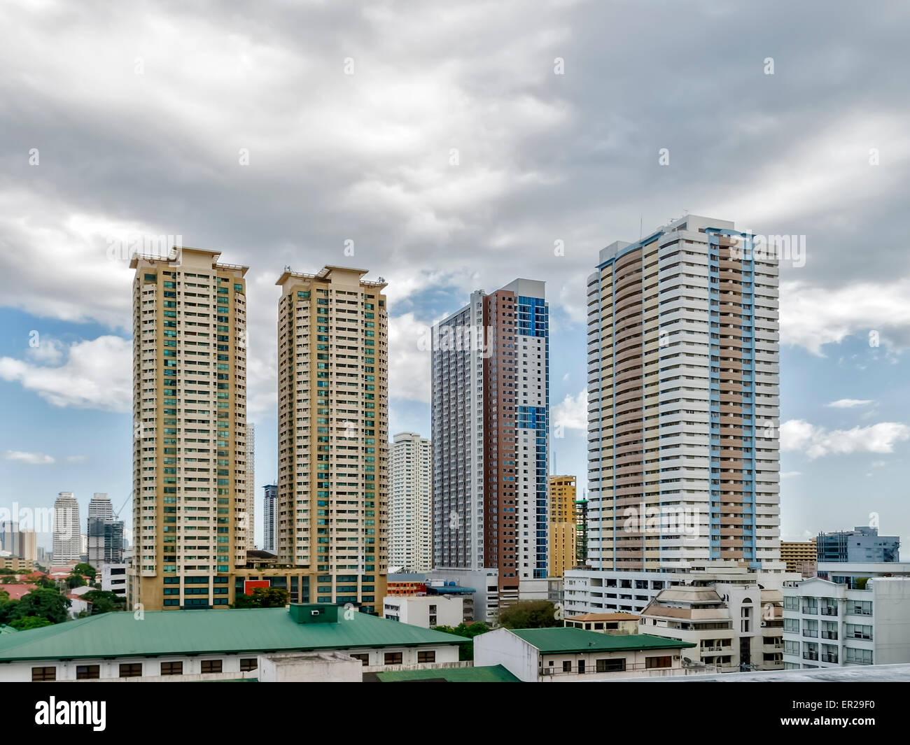 Manila commercial district hi-res stock photography and images - Alamy