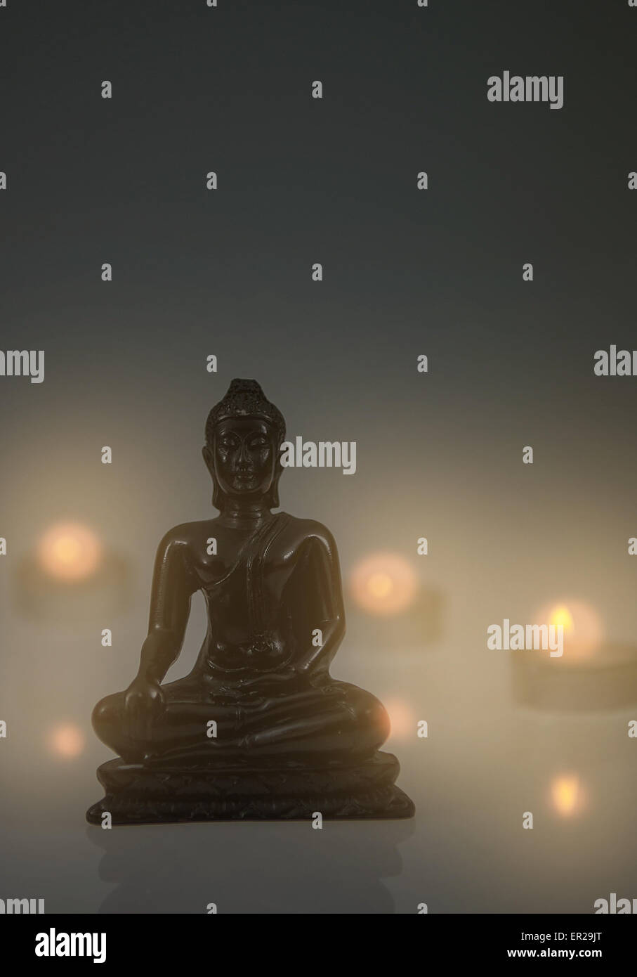 Little buddha hi-res stock photography and images - Alamy