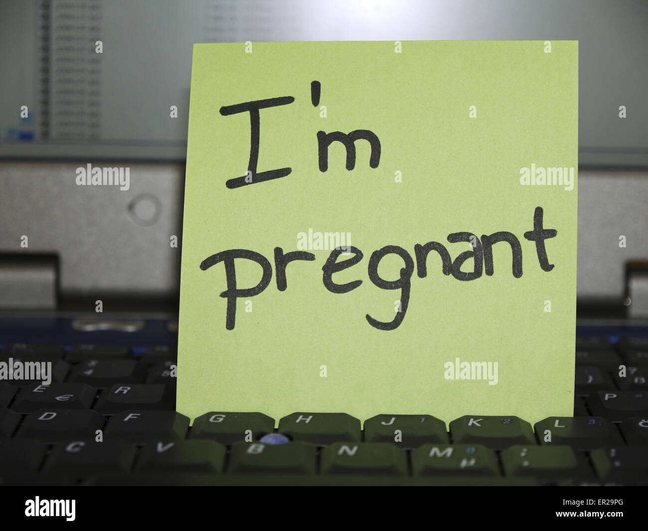 Memo note on notebook, I´m pregnant Stock Photo - Alamy