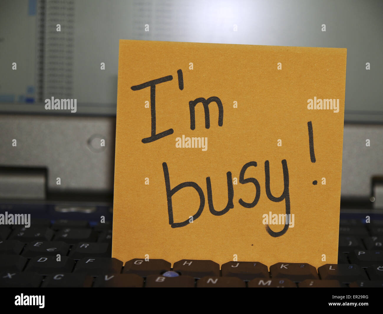 Memo note on notebook, I´m busy Stock Photo - Alamy