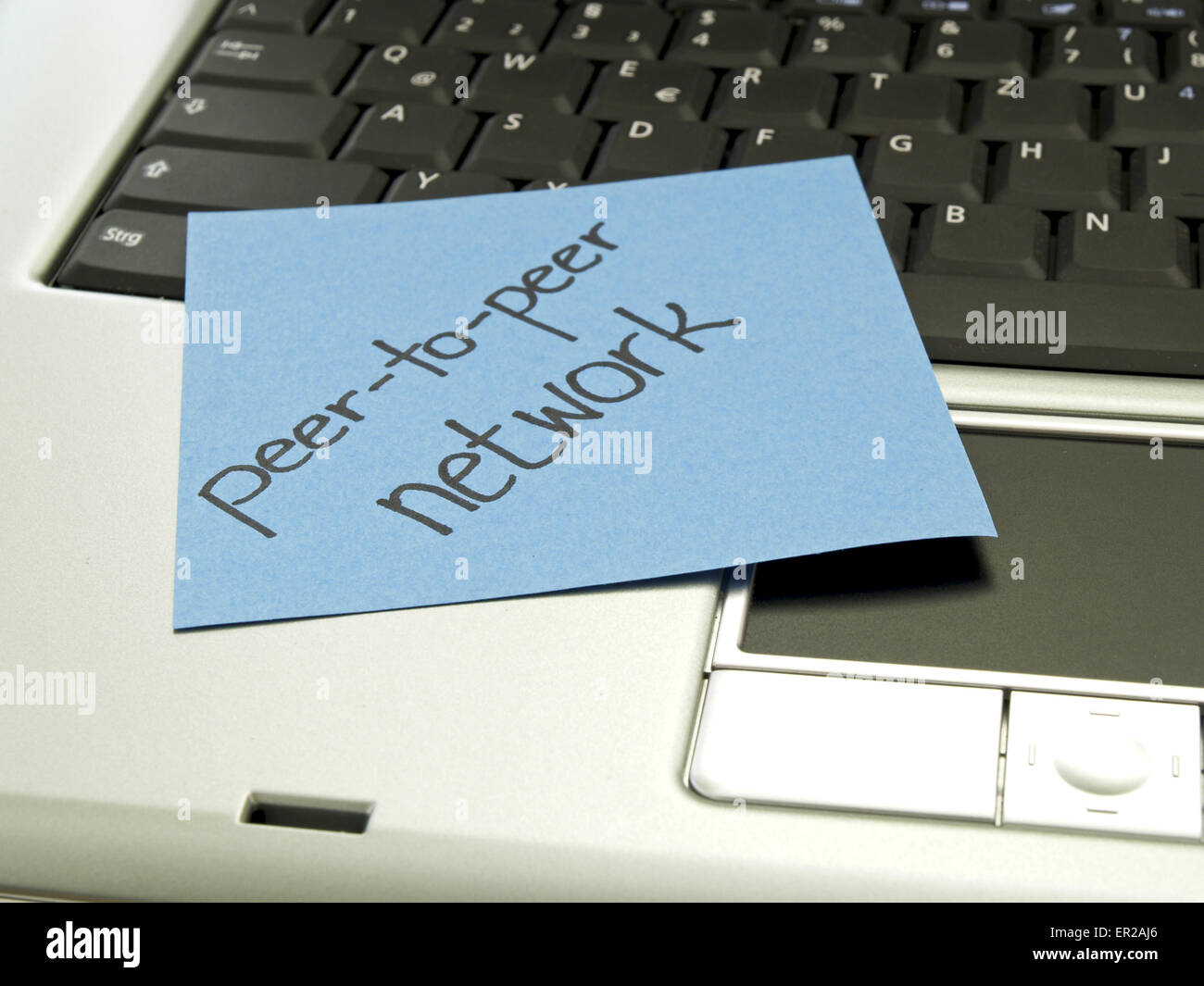 Memo Note On Notebook Peer To Peer Network Stock Photo Alamy