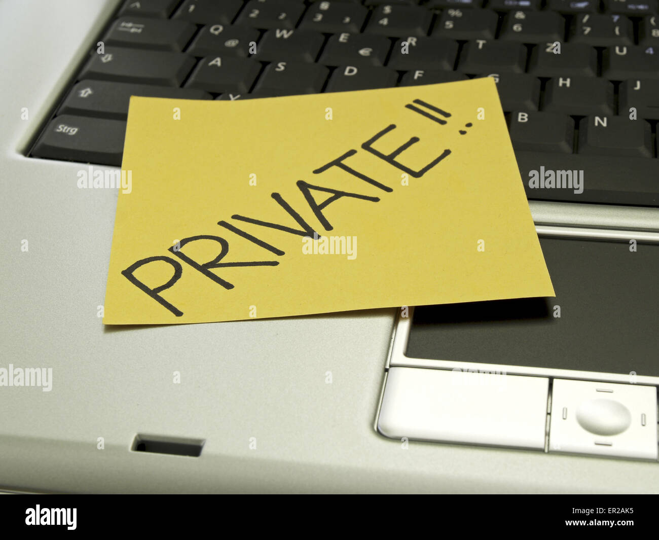 Memo note on notebook, private Stock Photo - Alamy