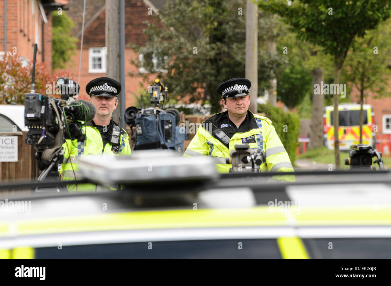 Didcot, UK. 25th May, 2015. The Police cordon at the scene of a triple ...