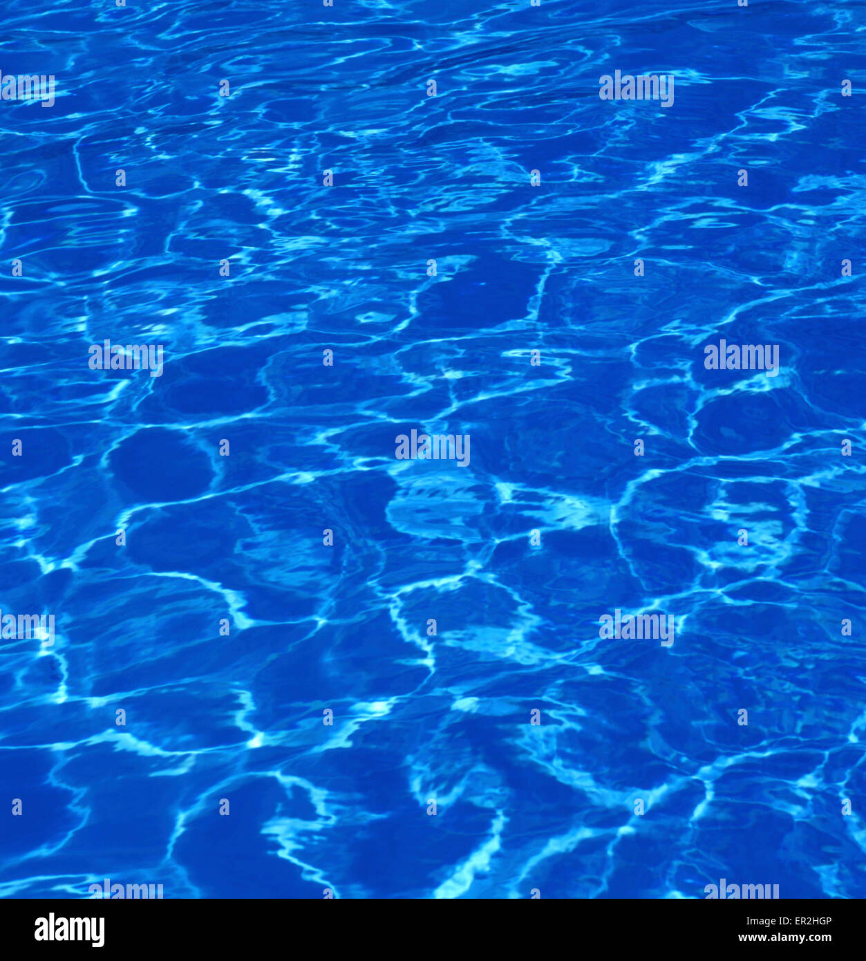 Wasser Swimmingpool Pool Hintergrund Urlaub Holiday Stock Photo - Alamy