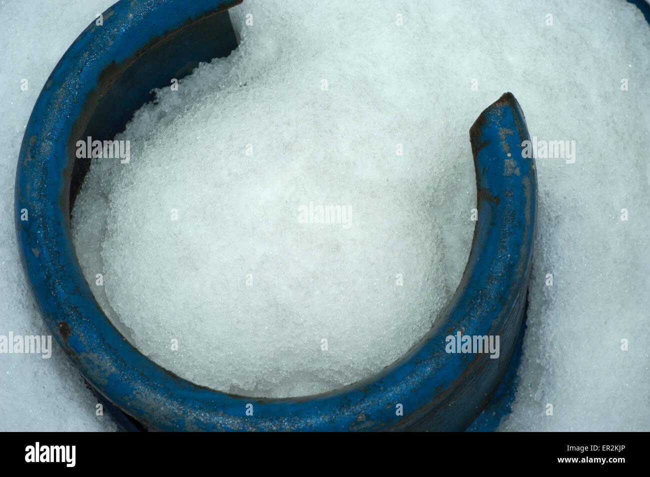 Snow on top of a calor gas cylinder Stock Photo - Alamy